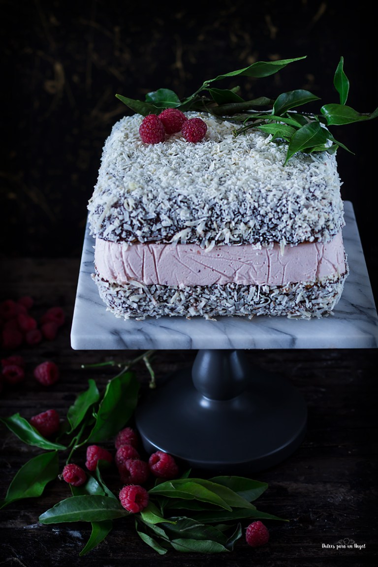 Lamington cheesecake de frambuesa – Dulces para un ángel